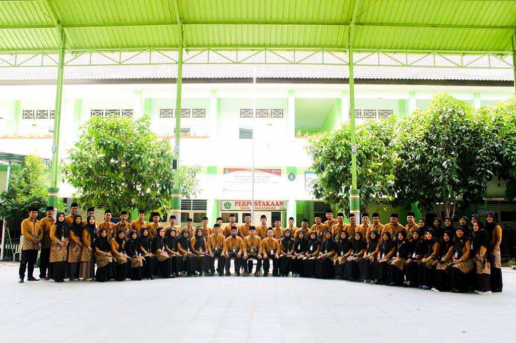 Home - MAN 1 MATARAM